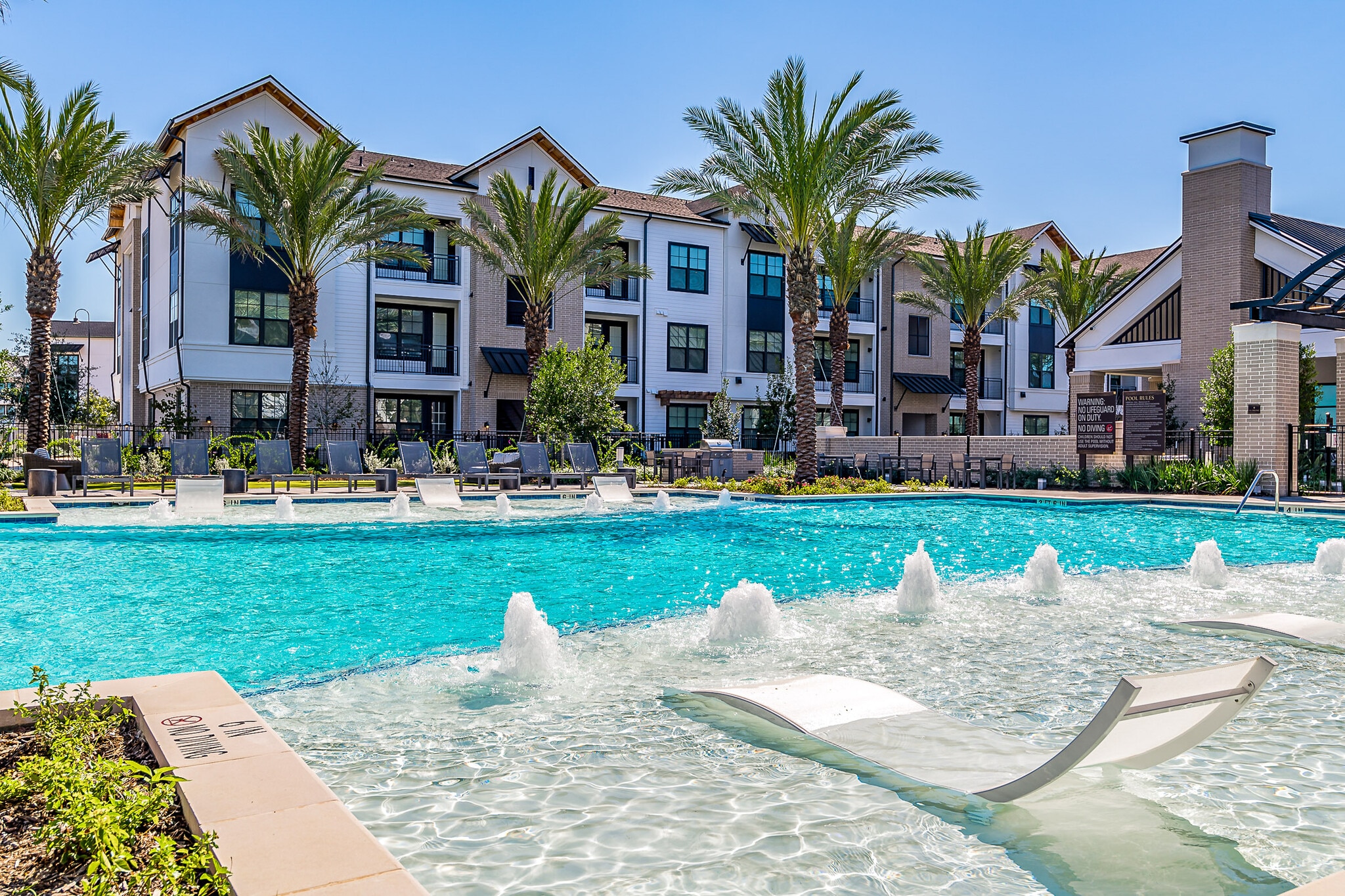 Alys Crossing Apartments - 20510 Cypress Plaza Pky Cypress, TX 77433 ...