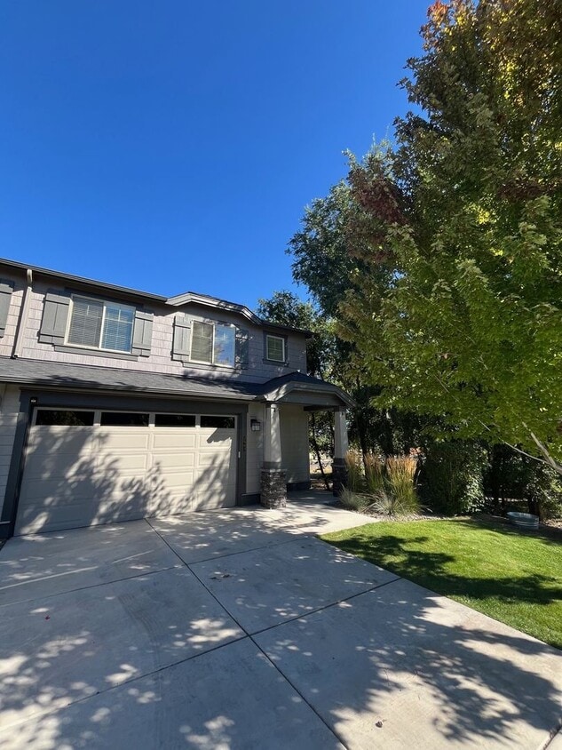 2943 SW Antler Ln, Redmond, OR 97756 - House Rental in Redmond, OR ...