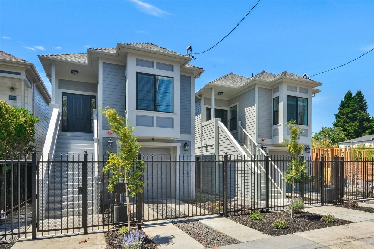 3221-3223 Hannah St Unit 3223, Oakland, CA 94608 - Room for Rent in ...