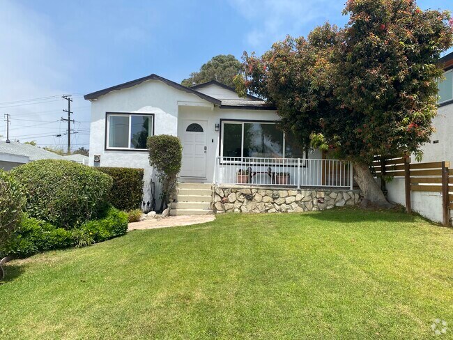 Houses for Rent with Yard in Valyermo CA