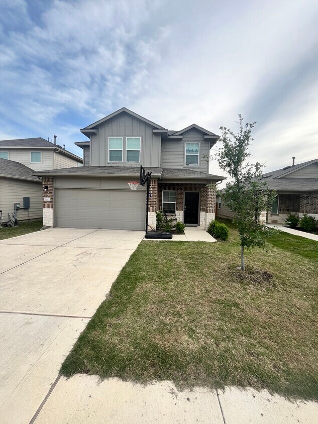 19109 Bear Grass Dr, Elgin, TX 78621 - House Rental in Elgin, TX | Apartments.com