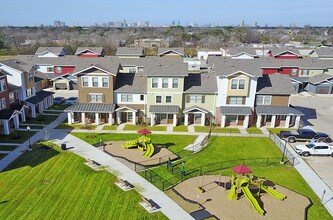 Village at Palm Center Rentals - Houston, TX | Apartments.com