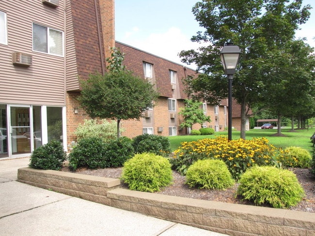 Campus Pointe Apartments for Rent with Extra Storage - Kent, OH ...
