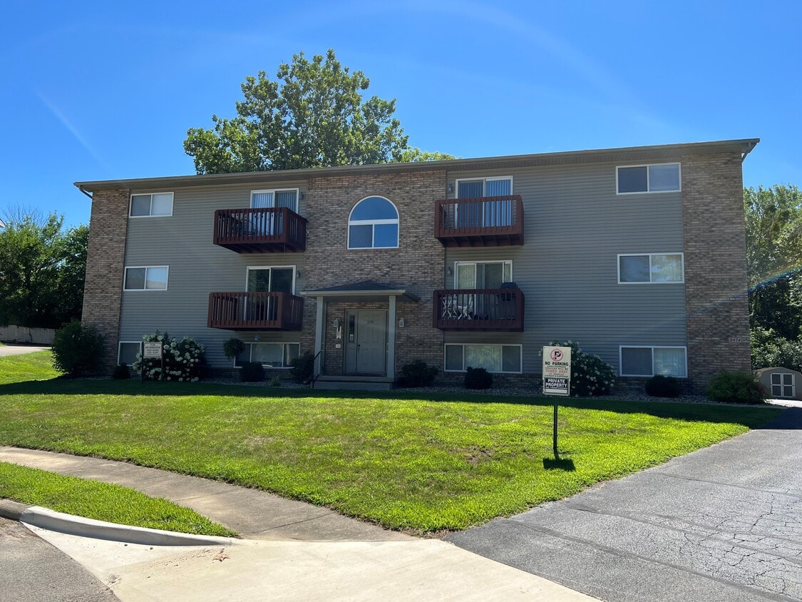2474 N Florian - Apartments in Decatur, IL | Apartments.com