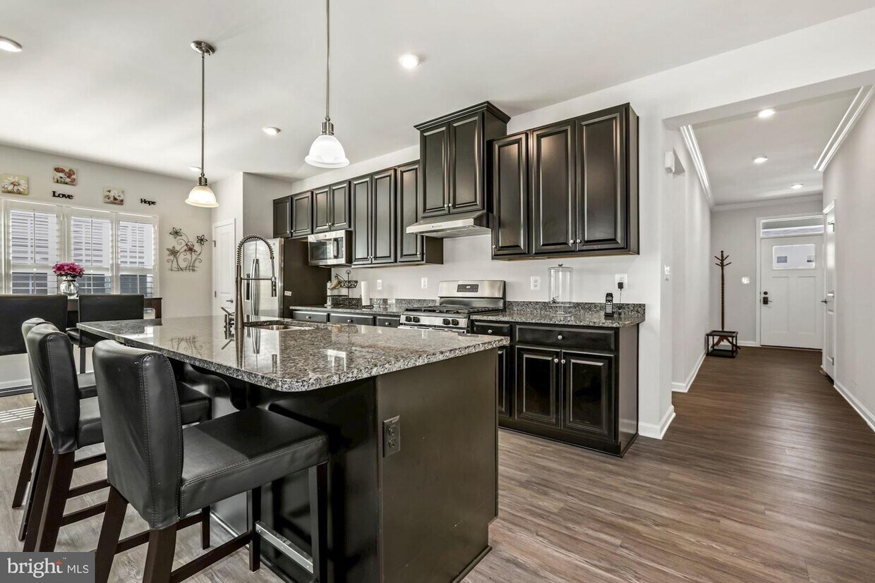 9011 Maple Run Dr, Fredericksburg, VA 22407 - House Rental in ...