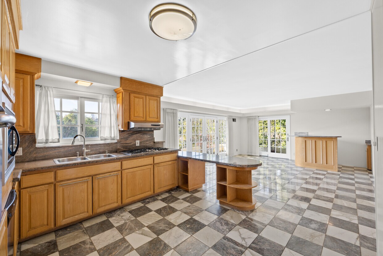 14177 W Sunset Blvd, Pacific Palisades, CA 90272 - House Rental in ...