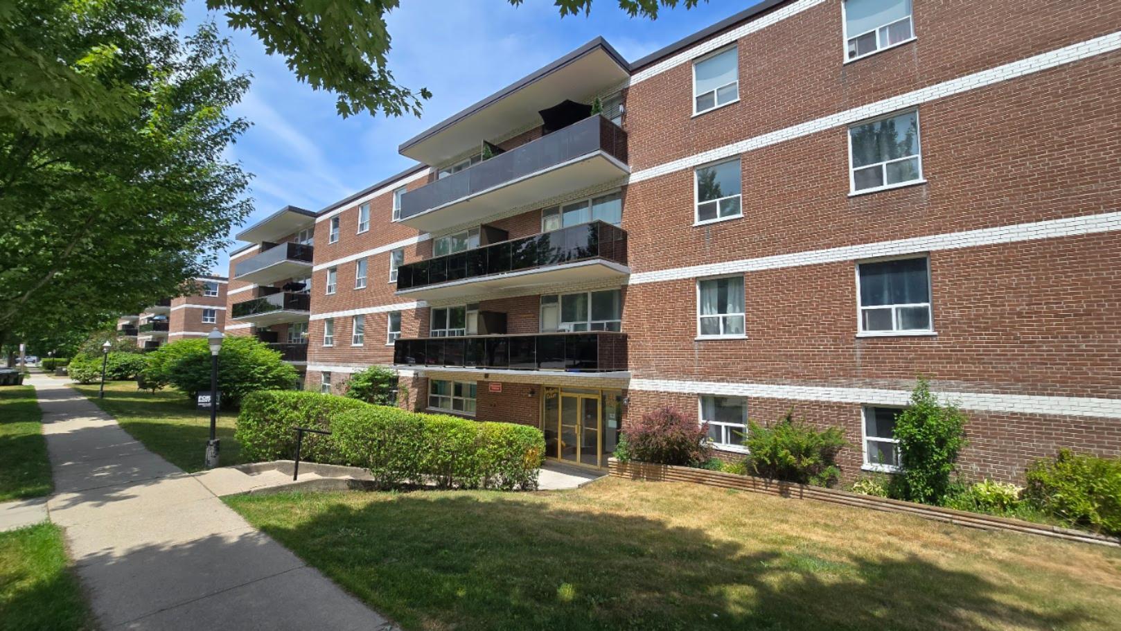 Holgate Court Apartments - 98 Holgate St Barrie, ON | Apartments.com