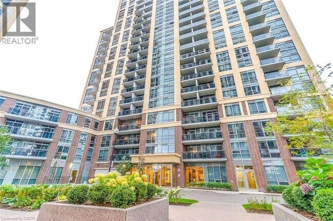 1 Michael Power Pl Unité 1707, Toronto, ON M9A 0A1 - Appartement à ...