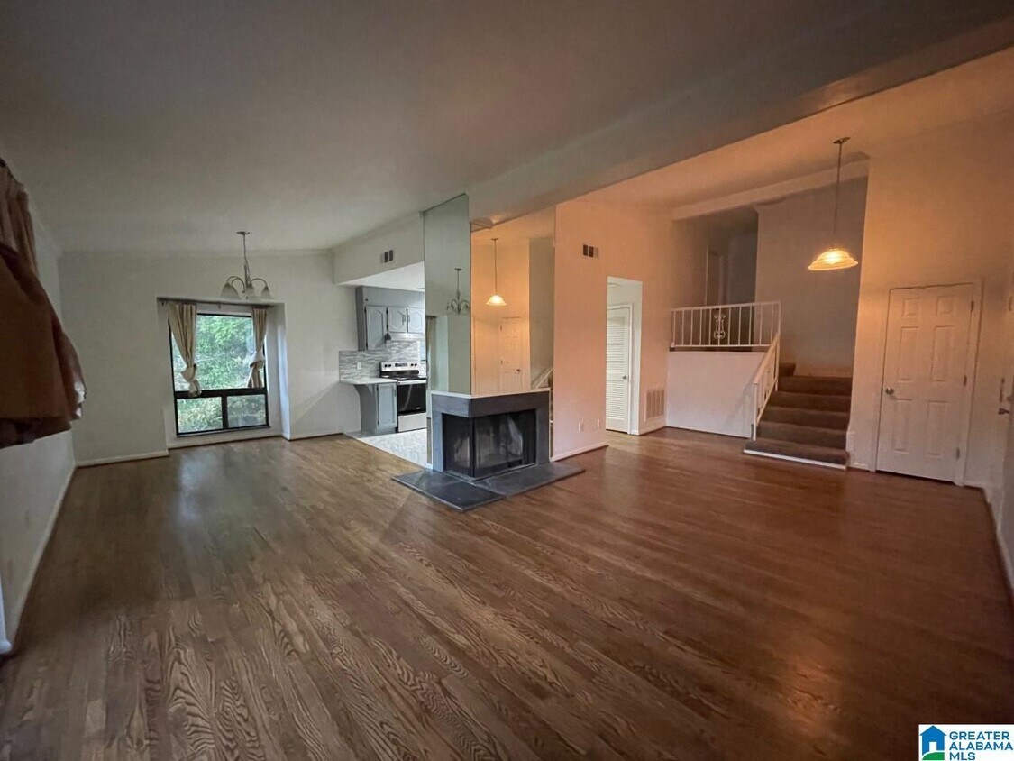 236 E Green Unit 236, Vestavia Hills, AL 35243 - Condo for Rent in ...