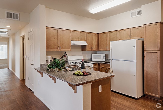 Apartments with Move-In Specials in Lemoore Naval Air Station CA - 9 ...