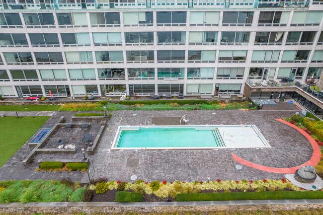 9 Somerset Ln Unit 412, Edgewater, NJ 07020 - Condo for Rent in ...