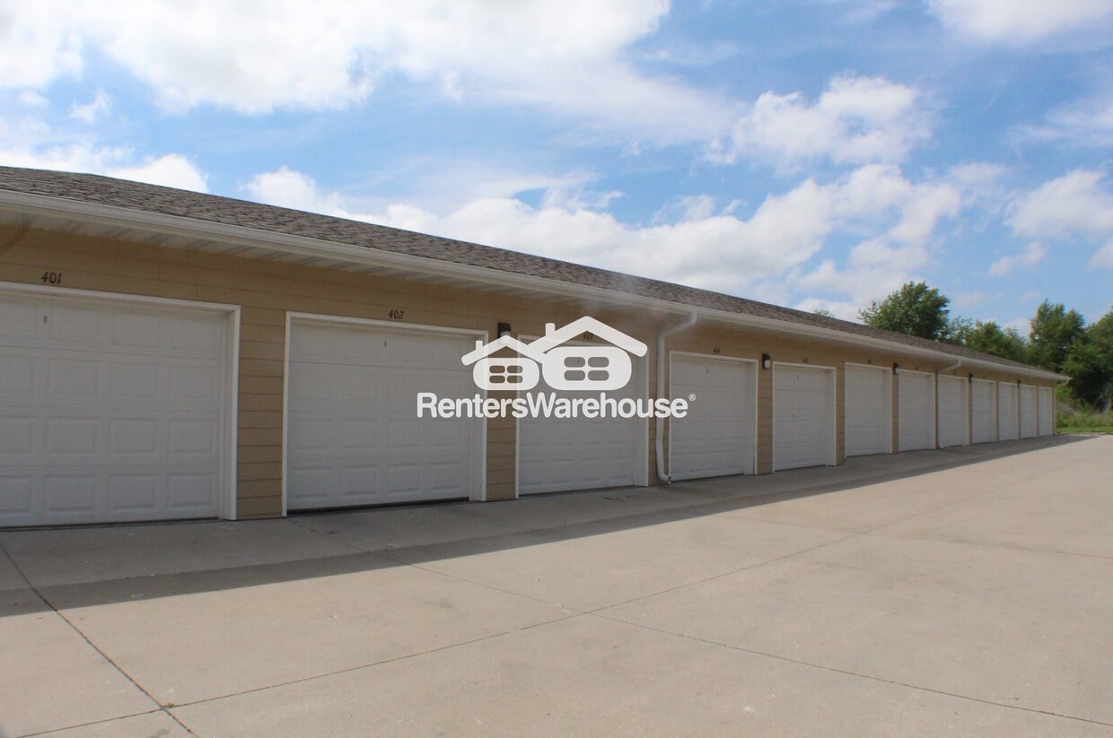 2000 Meadow Ct Unit 212, Des Moines, IA 50320 | Apartments.com