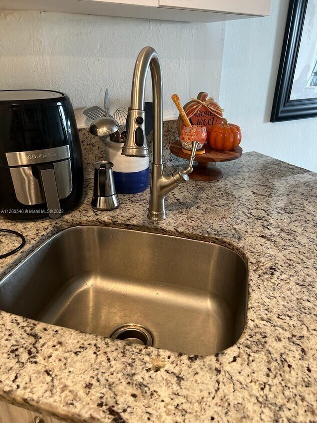 4550 NW 9th St Unit E621, Miami, FL 33126 - Condo for Rent in Miami, FL ...