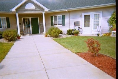 Woodbrook Senior Apartments - 700 N Douglas Ave Three Rivers, MI 49093 ...