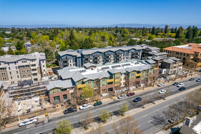 Middle Plaza Apartments - 500 El Camino Real Menlo Park, CA 94025 ...