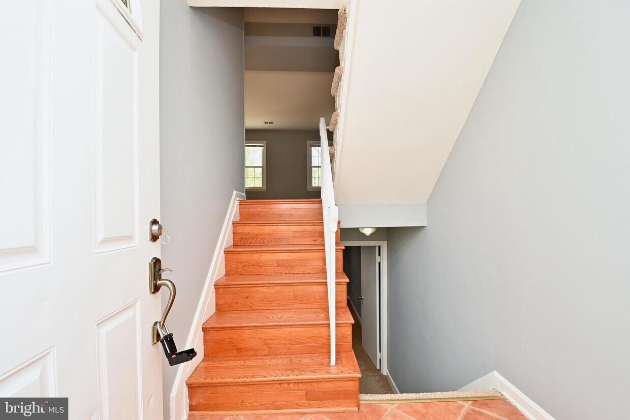 7757 Durer Ct, Springfield, VA 22153 - Townhome Rentals in Springfield ...