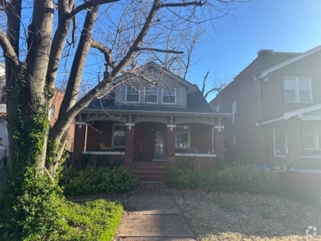 Brentmoor Park Houses for Rent - Clayton, MO