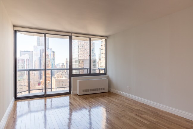 The Ritz Plaza Rentals - New York, NY | Apartments.com