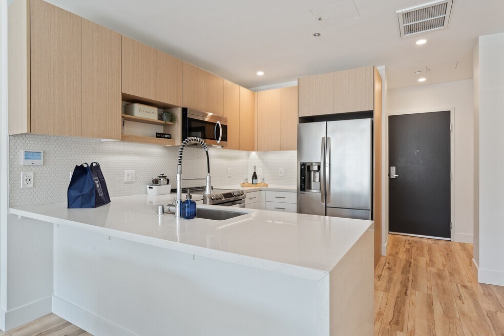 Apartments for Rent in Temescal Park, Oakland - 9 Rentals | Apartments.com