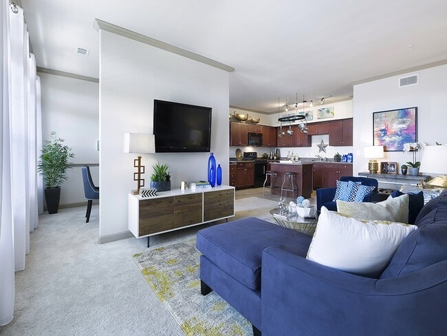 10x Living At Grandview Apartments 6500 Champion Grandview Way Austin