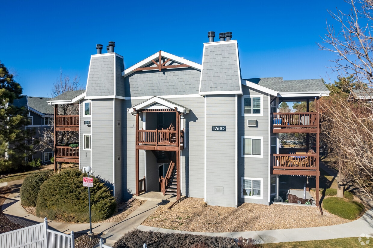 Victoria Crossing II - 17652 E Loyola Dr Aurora, CO 80013 | Apartments.com