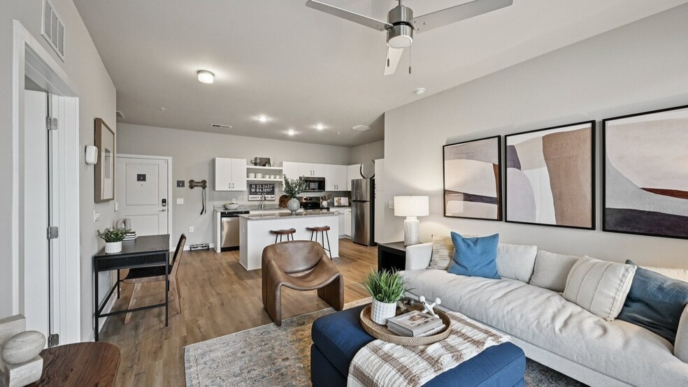 Apartments for Rent with High Ceilings Near Wind in the Oaks Plantation ...