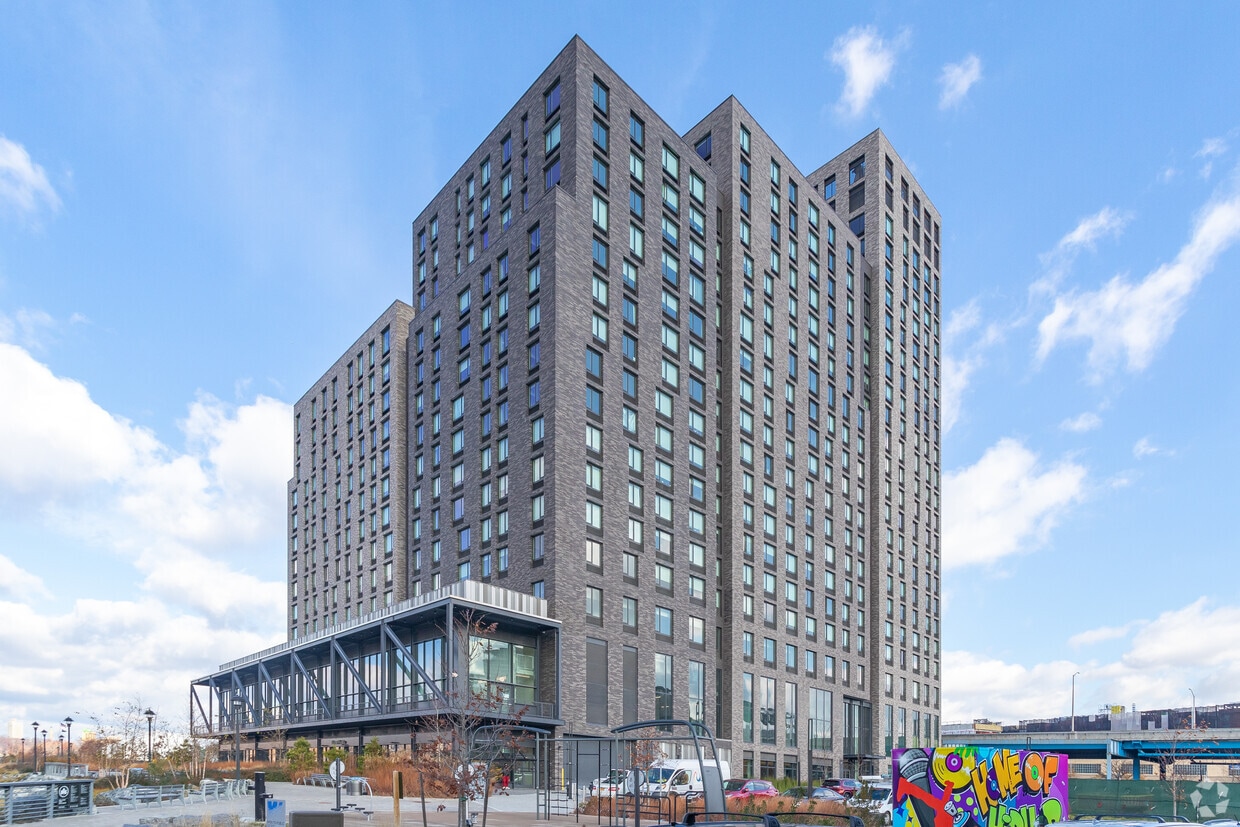 Bronx Point - Bronx, NY, 10451 | Apartments.com