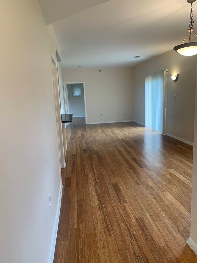 2711 E Maple Rd, Birmingham, MI 48009 - 2711 E Maple Rd Birmingham, MI ...