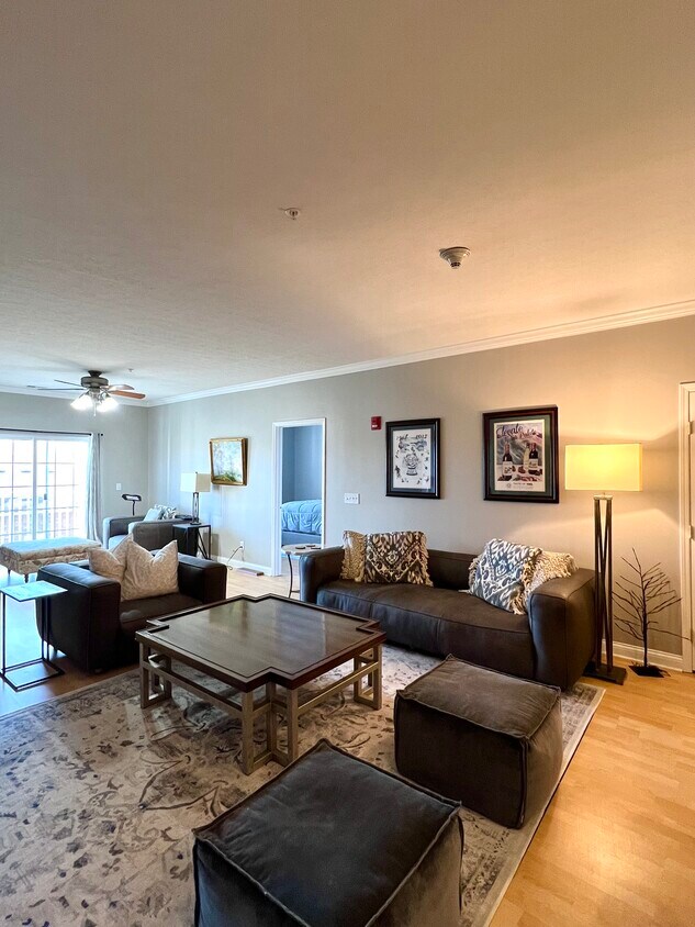 2245 Riverside Dr Unit #304, Columbus, OH 43221 - Condo for Rent in ...