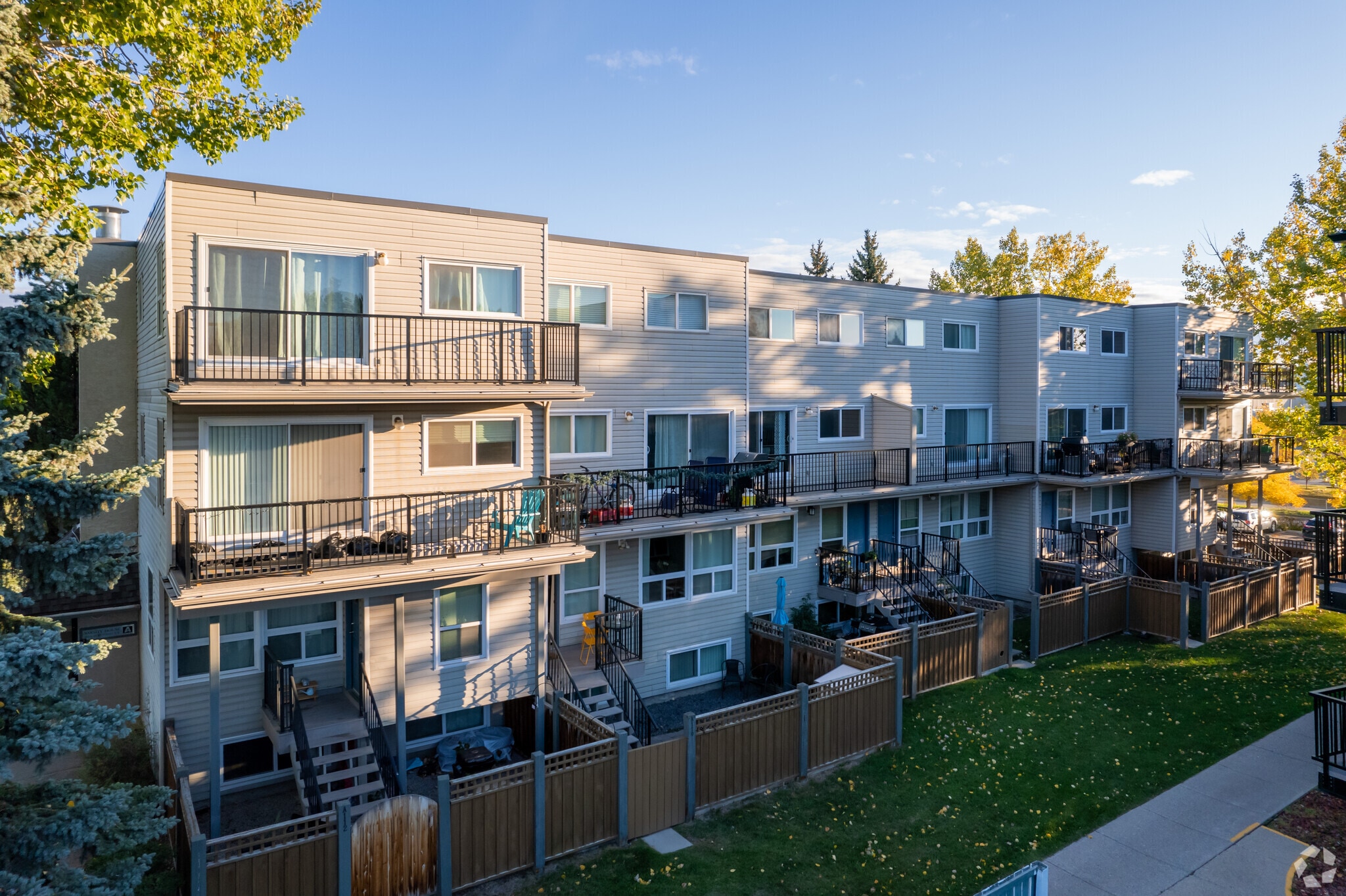 Varsity House Apartments - 3615 49th St Nw Calgary, AB | Apartments.com