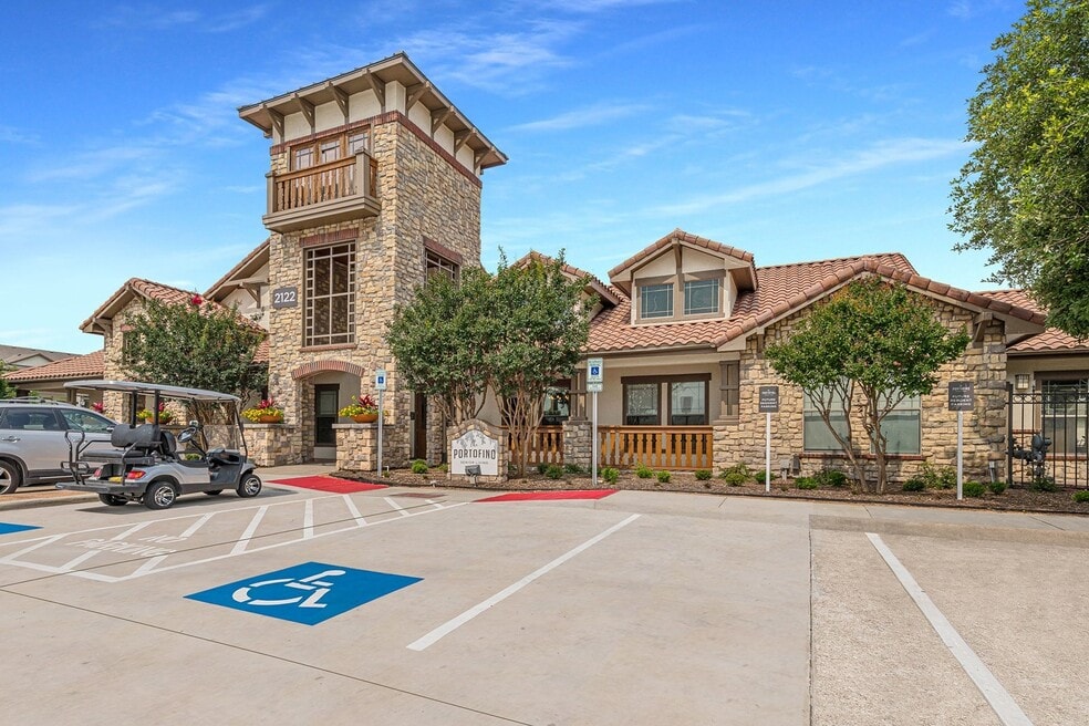 Senior Living Apartments for Rent in Friendswood TX | Apartments.com