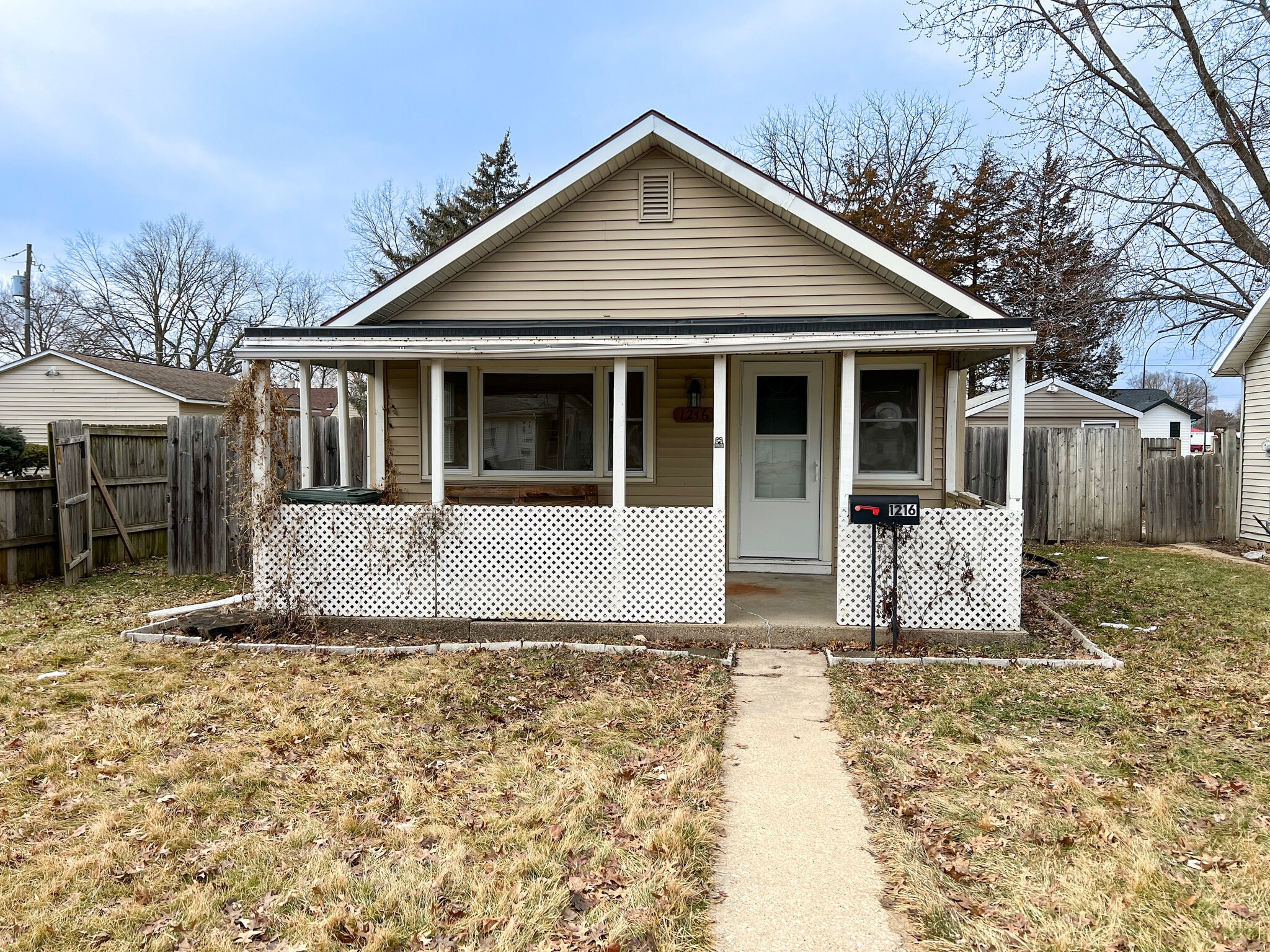 1216 Evergreen Ave, Waterloo, IA 50701 - House Rental in Waterloo, IA ...