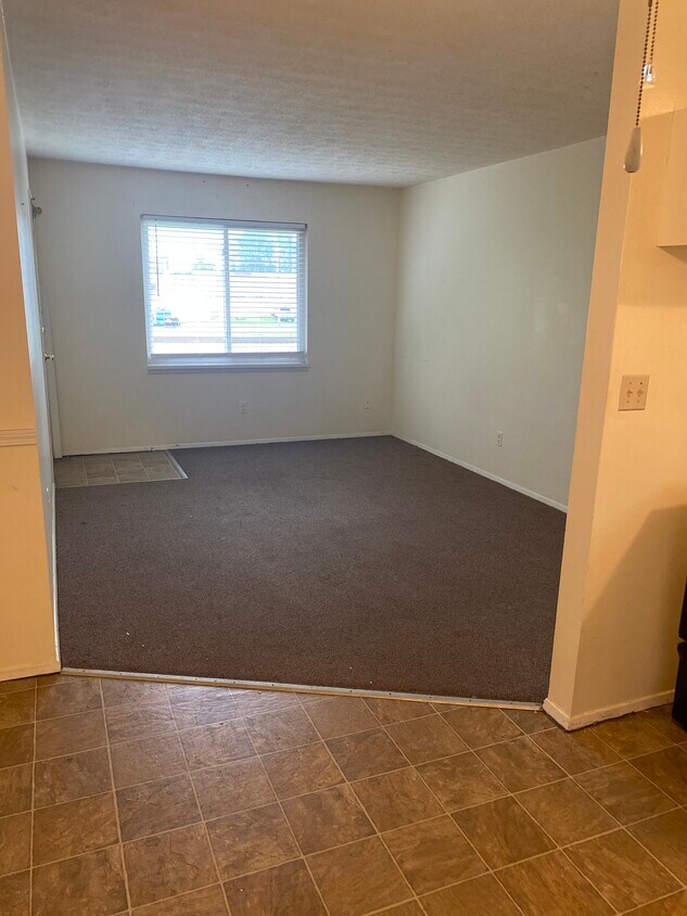 9331 La Grange Rd Unit 1, Louisville, KY 40242 - Apartments in ...