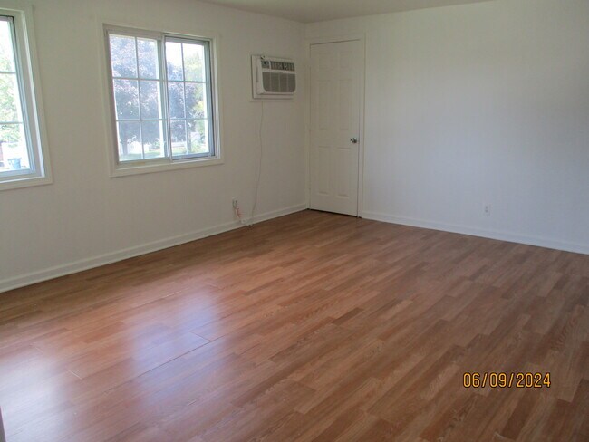 8715 S Keeler Ave, Hometown, IL 60456 - House Rental in Hometown, IL ...