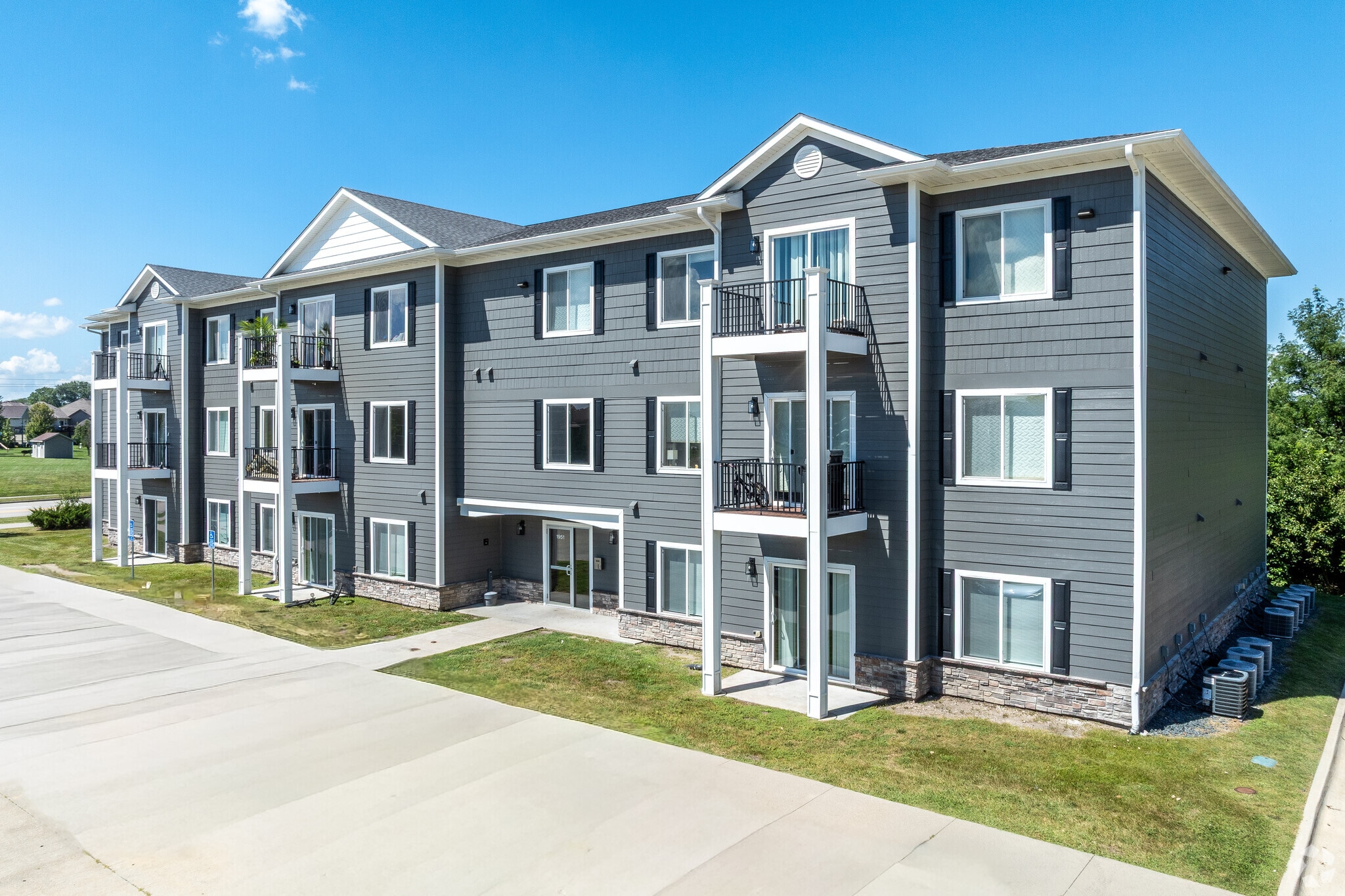 Chevalia Ridge Apartments Grimes - 1951 N James St Grimes, IA 50111 ...