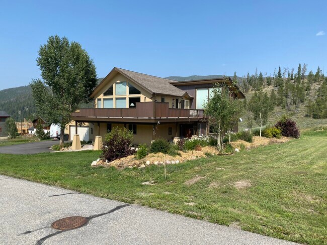 Lake View Meadows Apartments for Rent with Parking - Breckenridge, CO ...