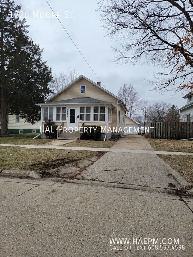 1226 Moore St, Beloit, WI 53511 - House Rental in Beloit, WI ...
