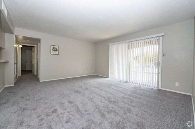 Rolling Ridge Apartments for Rent with a Dog Park - San Antonio, TX - 6 ...