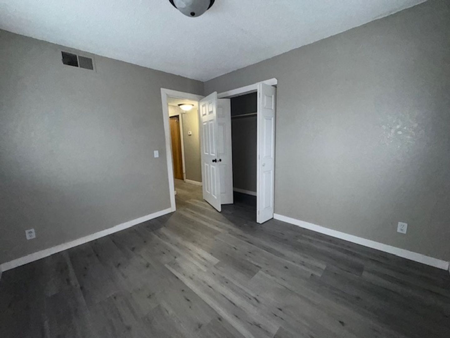 1509 E Bennett St Unit 1509, Sioux Falls, SD 57103 - Room for Rent in ...