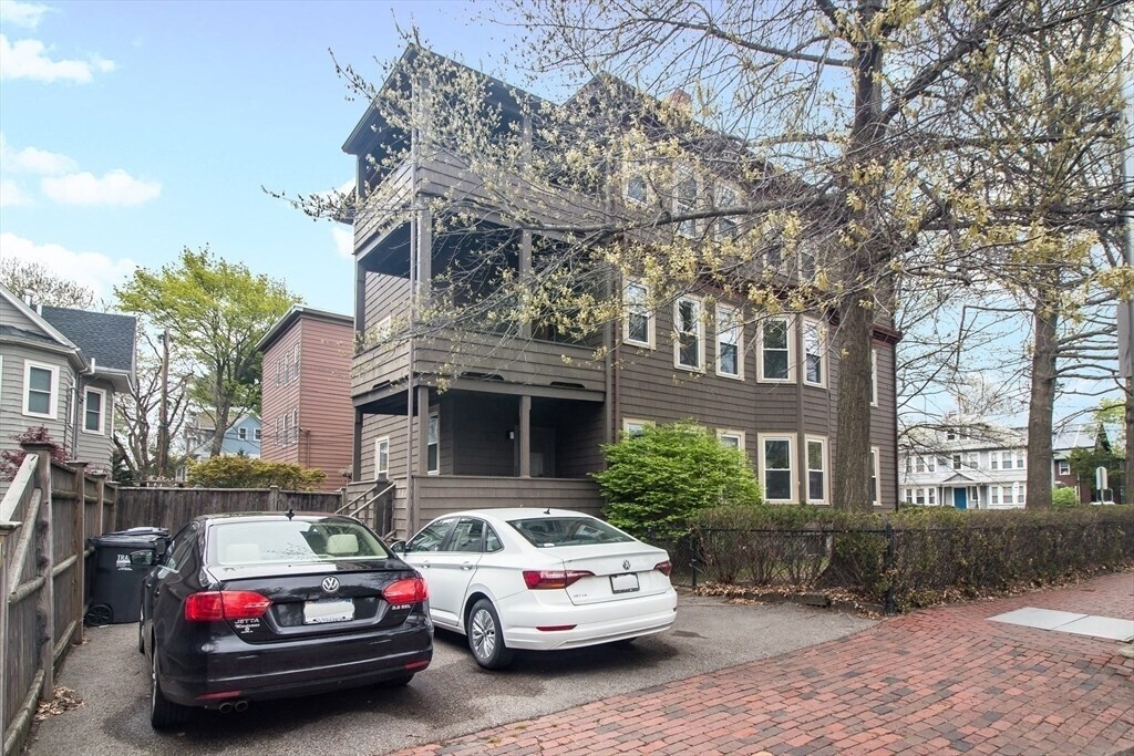 154 Elm St Unit 3, Cambridge, MA 02140 - Condo for Rent in Cambridge ...