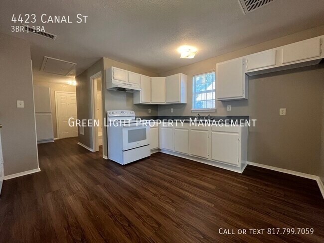 4423 Canal St, Dallas, TX 75210 - House Rental in Dallas, TX ...