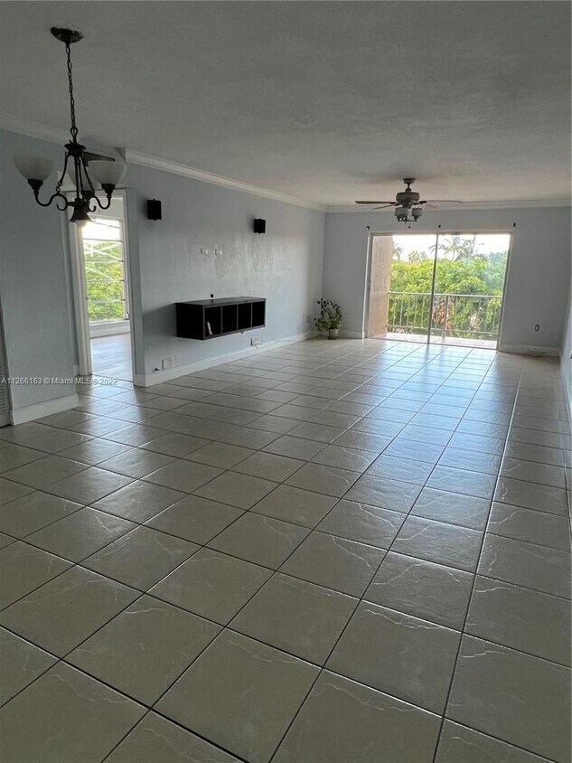 9409 SW 76th St Unit X33, Miami, FL 33173 - Room for Rent in Miami, FL ...