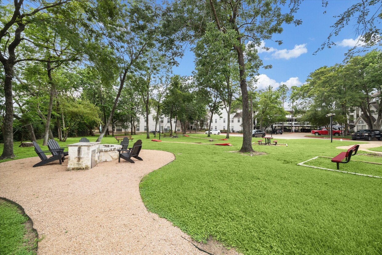 1710 W T C Jester Blvd Unit 4135, Houston, TX 77008 - Room for Rent in Houston, TX | Apartments.com