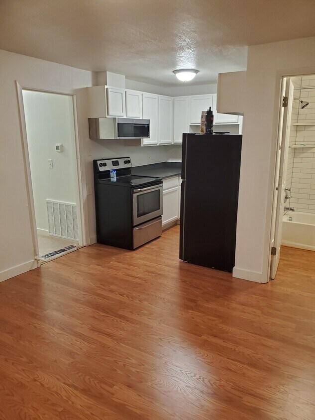 15417 SE Division St, Portland, OR 97236 - House Rental in Portland, OR ...