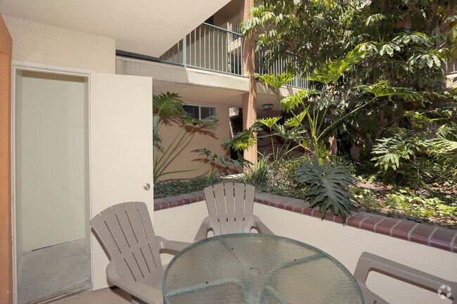 Maravilla Apartments at CSUN Apartments - Northridge, CA | Apartments.com