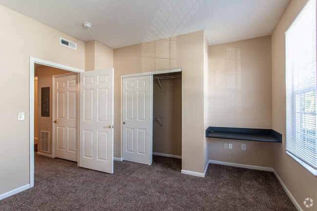 Creekside At Taylor Square Apartments - Reynoldsburg, OH | Apartments.com