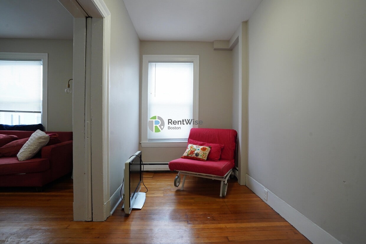 4 Ashford Ct Unit 1, Boston, MA 02134 | Apartments.com