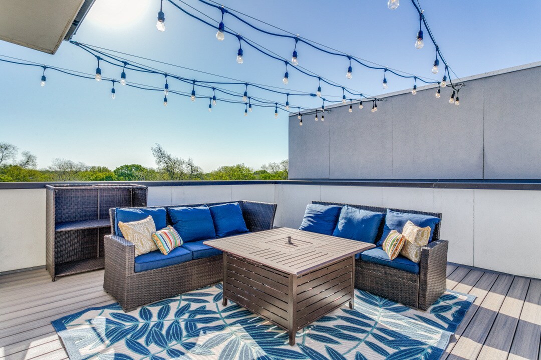 5914 Lindell Ave, Dallas, TX 75206 - Townhome Rentals in Dallas TX ...