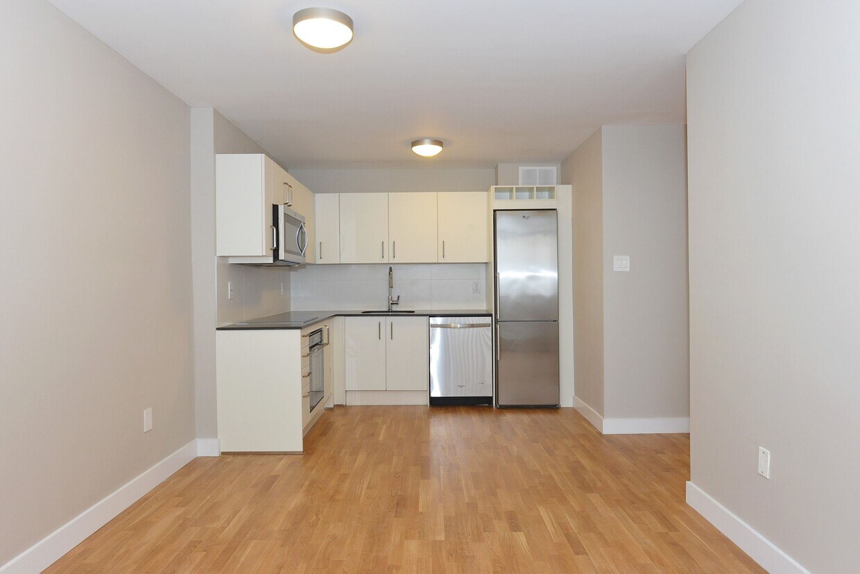 730 St Clarens Ave Apartments - 730 St Clarens Ave Toronto, ON ...