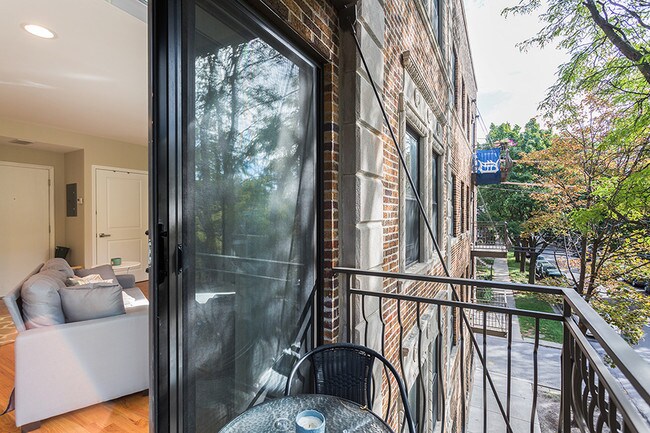 Lincoln Square Commons - 4759 N Maplewood Ave Apartments - Chicago, IL ...